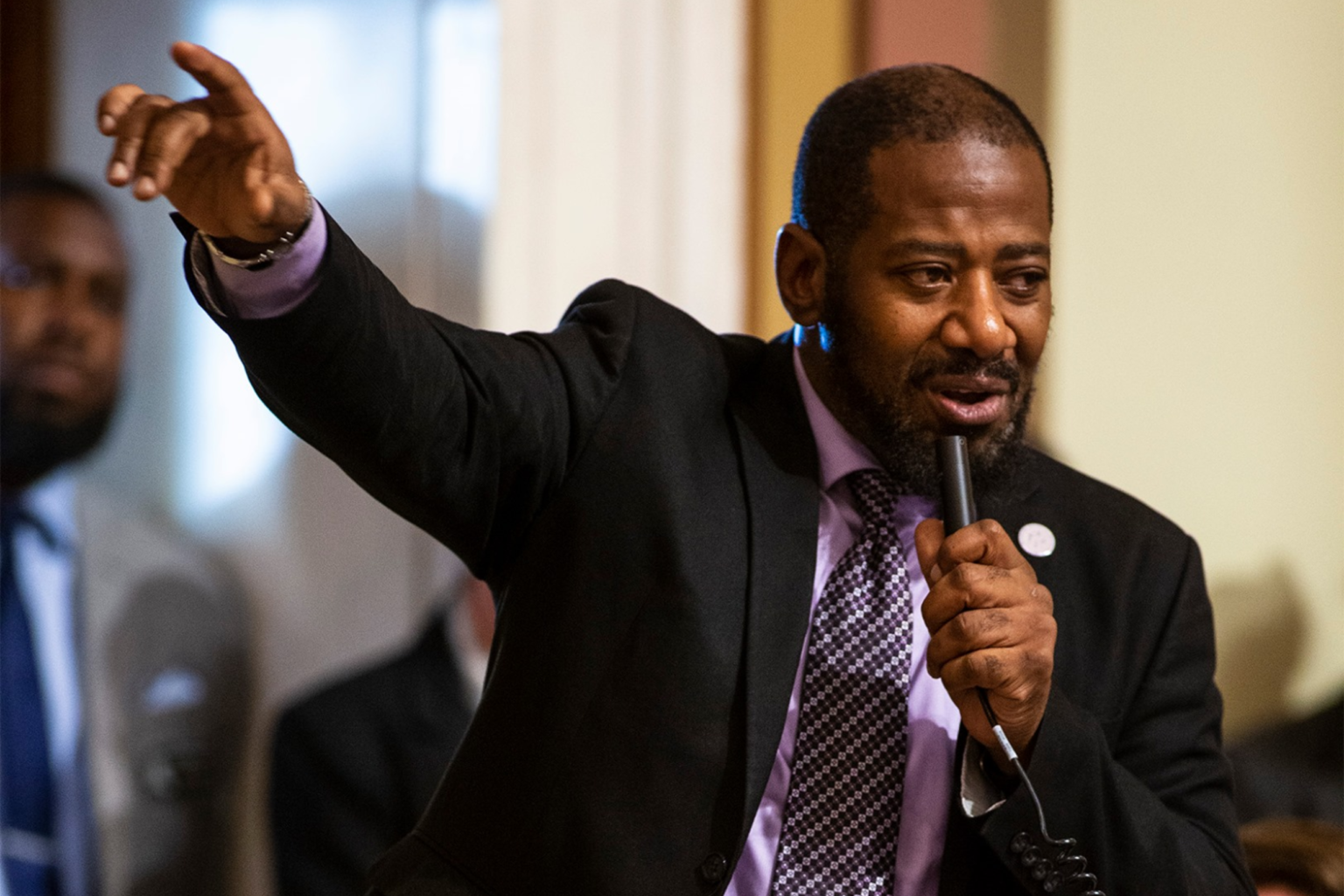 Disgraced Dem with alleged history of domestic violence to represent ...