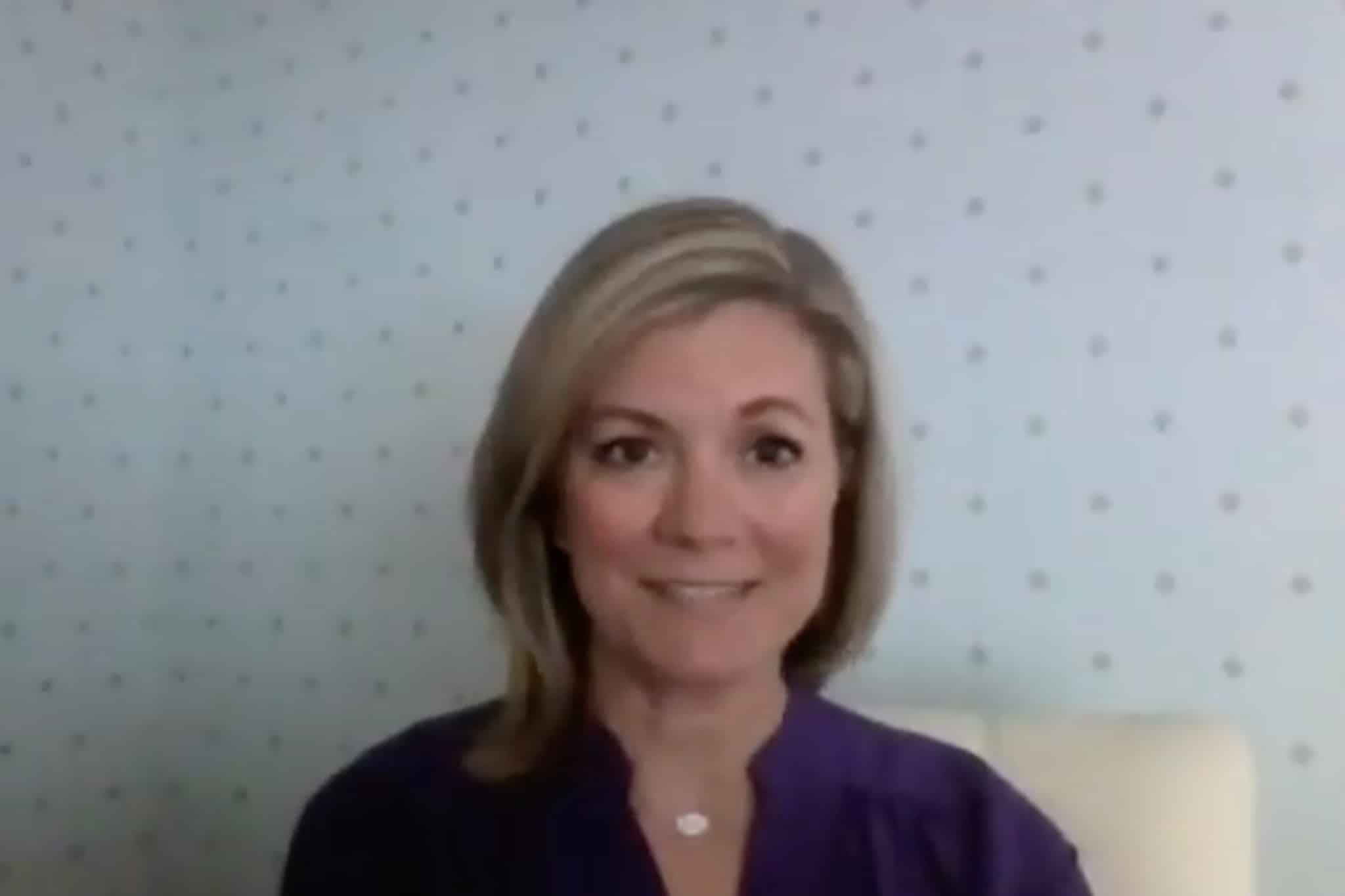 Video shows news anchor standing by live criticism of Walz response to ...