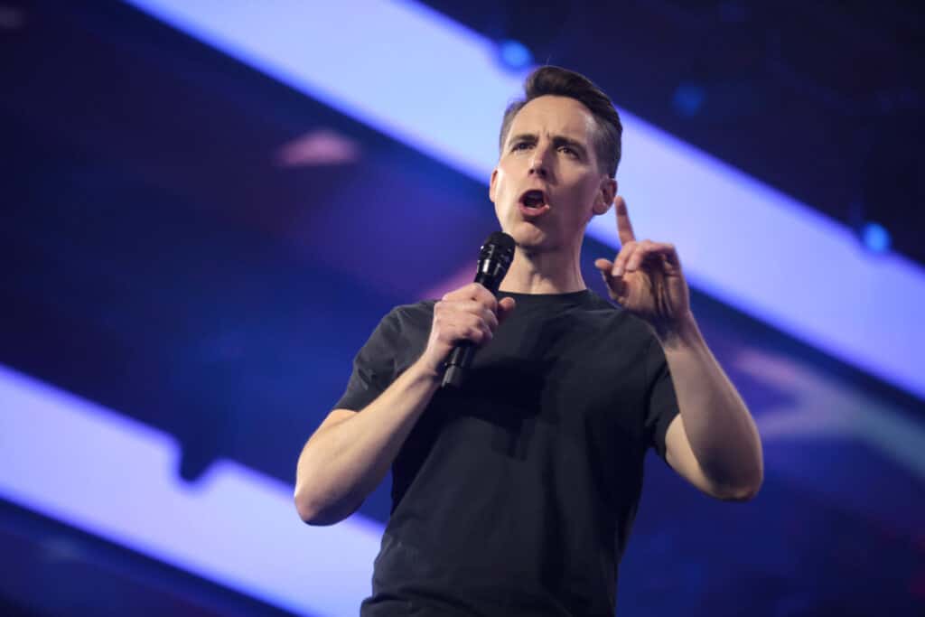 Hawley calls for hate crime investigation into Christian school ...