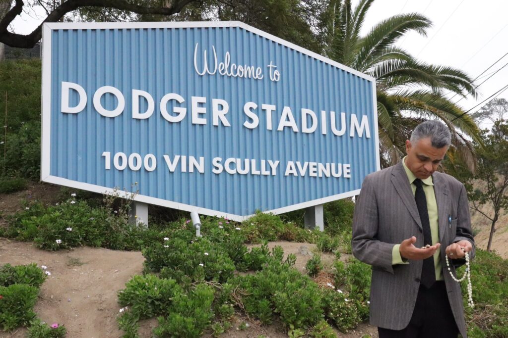 Thousands protest outside stadium as LA Dodgers honor blasphemous drag ...