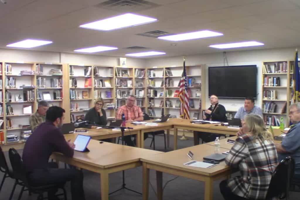 School board confronted after teacher allegedly makes 'completely ...