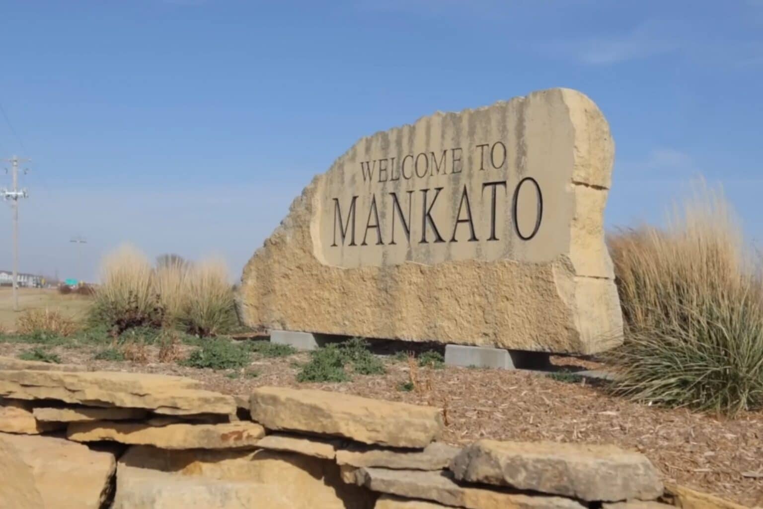Mankato bans masked ICE agents, admits enforcement will be difficult ...