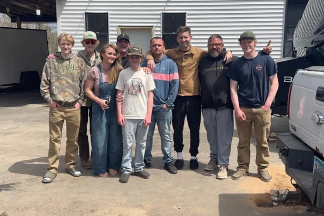 Minnesota influencer raises money for injured St. Paul firefighter ...