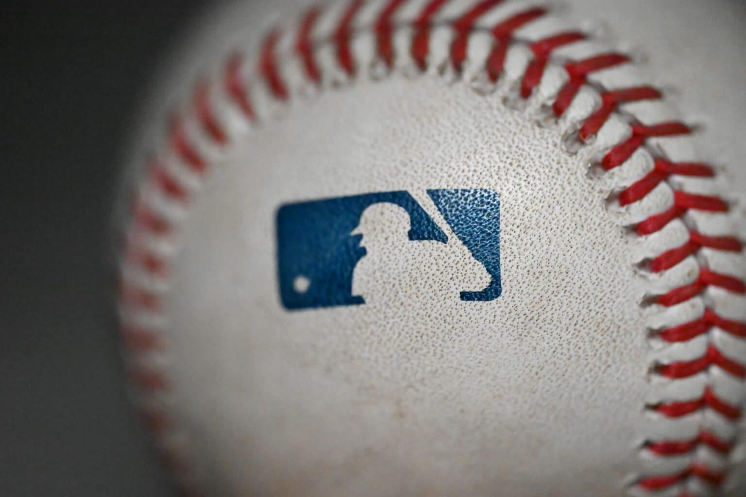 Consumer group criticizes MLB after it scolded pitchers for writing ...